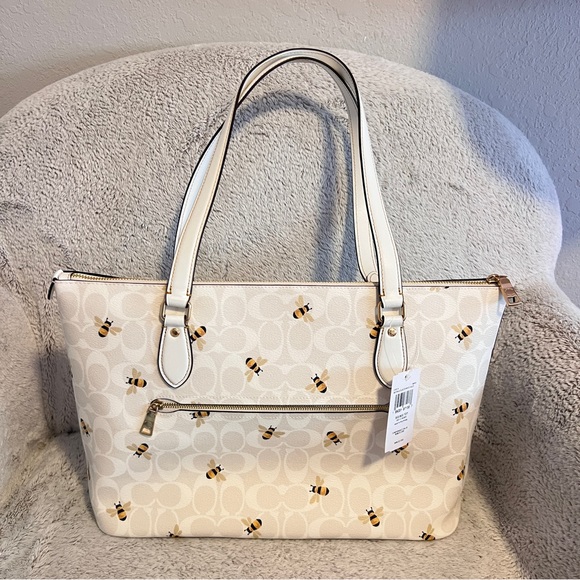 Coach | Bags | Nwt Coach Gallery Tote In Signature Canvas With Bee ...